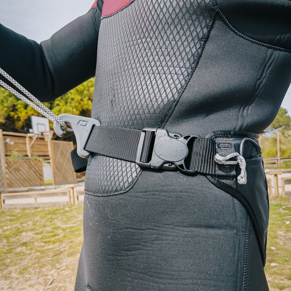 Ozone Wing/Parawing Harness Hook – Hydrofoil Store